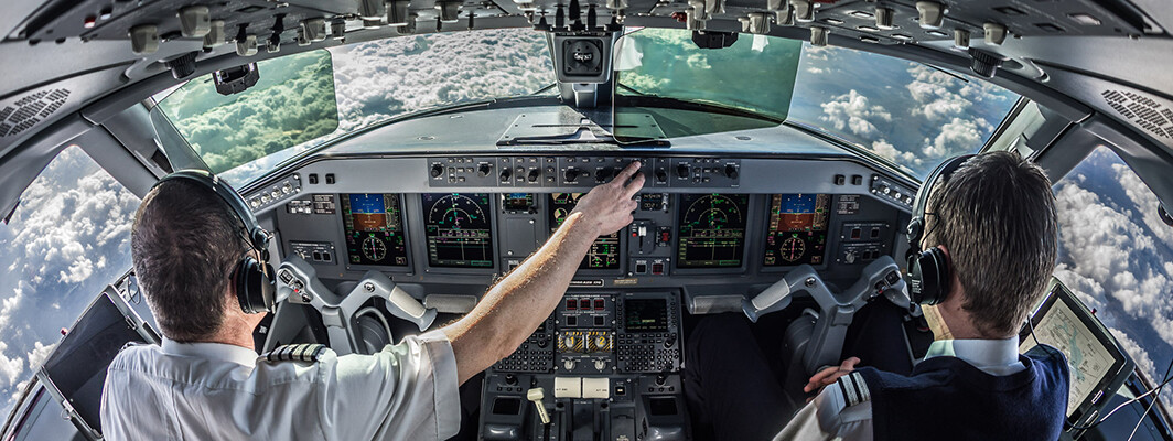 Flüge buchen mit People's ab und nach St.Gallen-Altenrhein